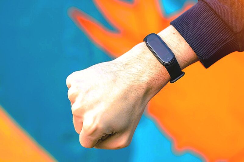 Pulsera contra golpes de calor: ¿Qué es y cómo funciona? - Seguridad ...